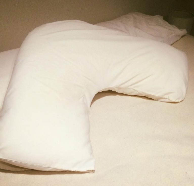 Tear stained pillow | a.glimpse.of.aMElia